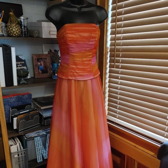 Delaru | Dresses | Vintage Sunset Delaru Strapless Gown | Poshmark